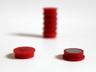 Free Hand Super Magnets
